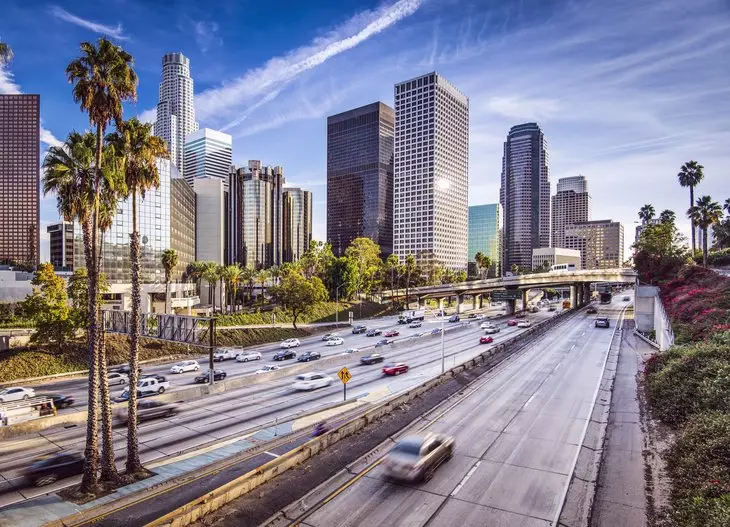 Jidadka Los Angeles, halkaas oo kirada dhexdhexaadka ah ay yar tahay