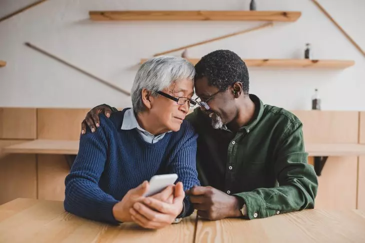 LGBT senior pareja homosexual del mismo sexo