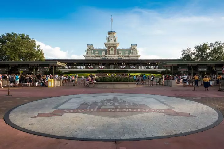 Otu esi enweta ezigbo tiketi Disney World gị 1603_15