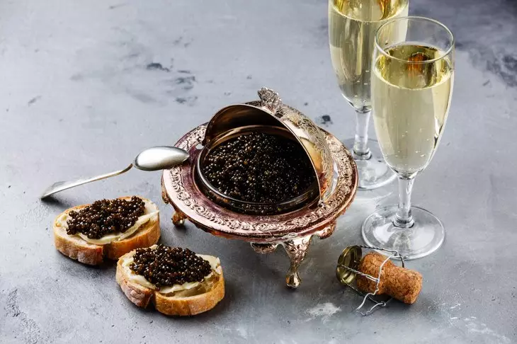 Caviar at champagne