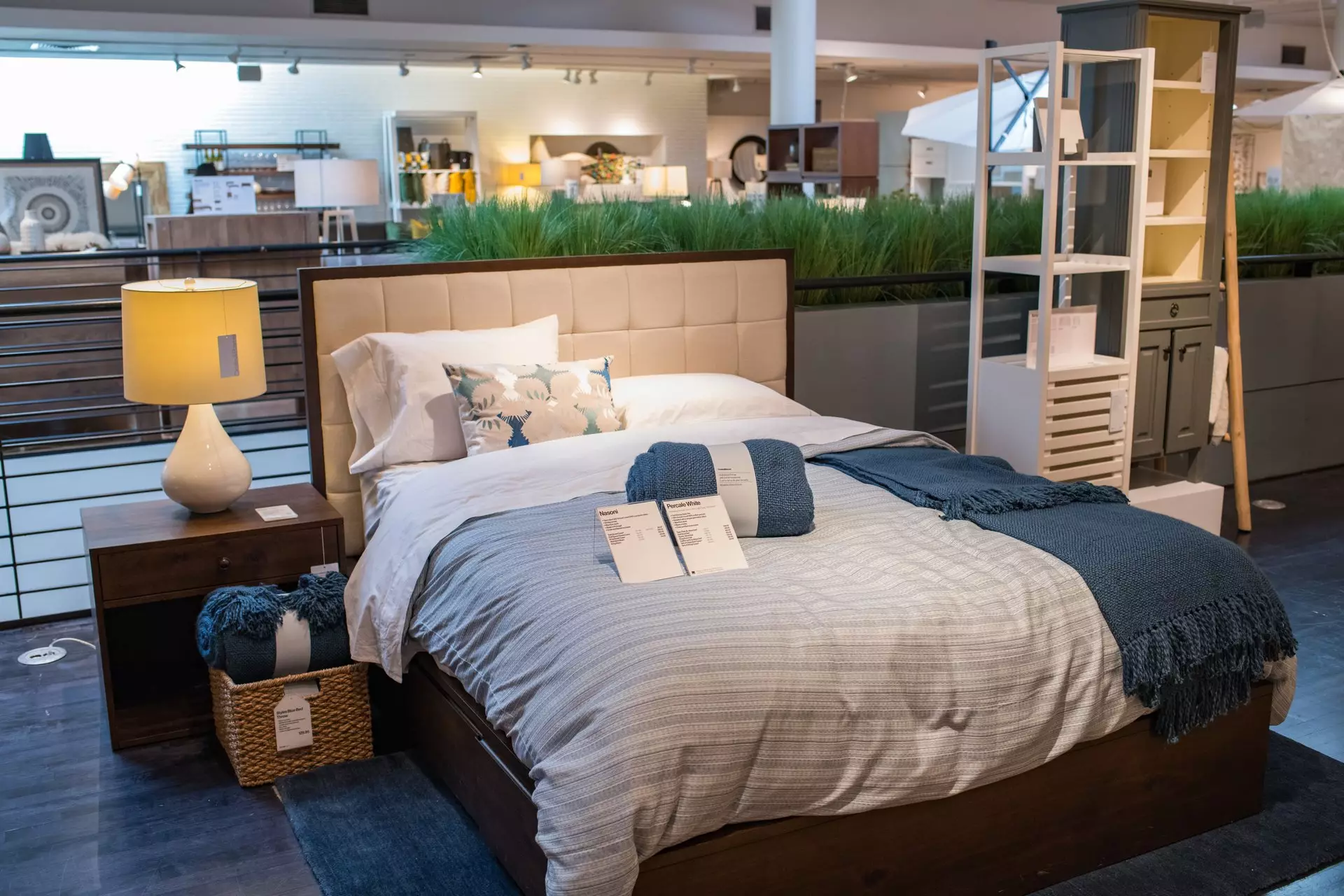 8 enkla sätt att spara pengar på Crate & Barrel