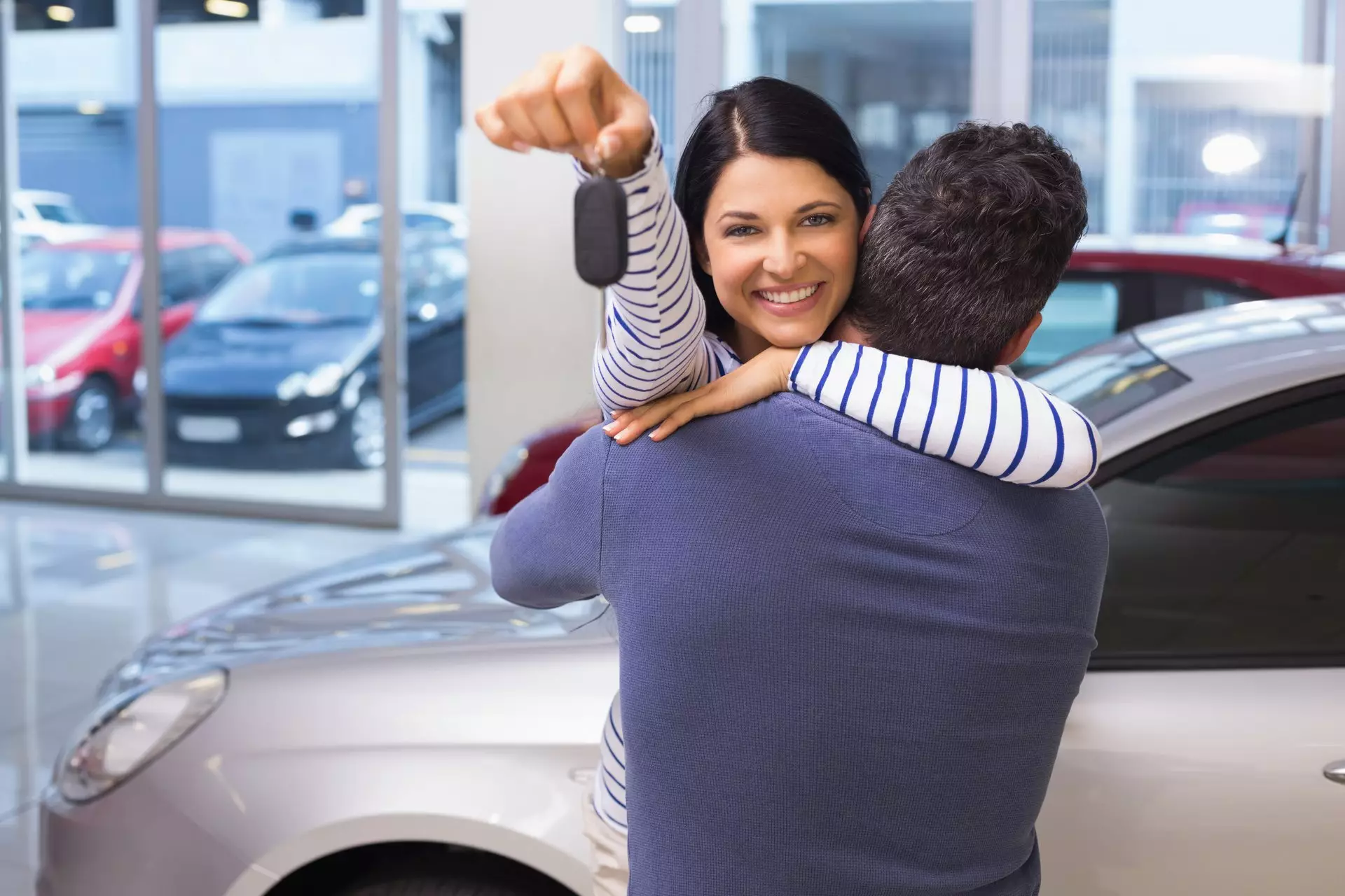 Paklauskite Stacy: ar turėčiau kartu pasirašyti savo sužadėtinio automobilio paskolą?