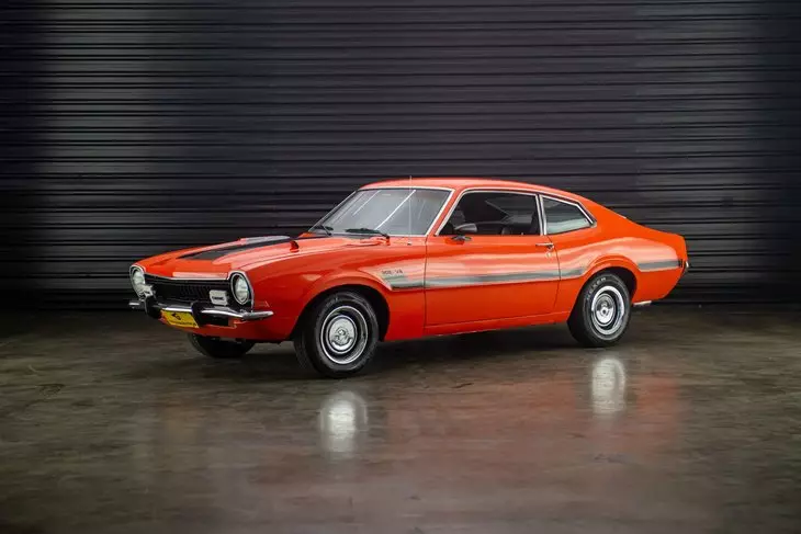 São Paulo, São Paulo, Brazil - 23. prosinca 2021., automobil Ford Maverick 1977.