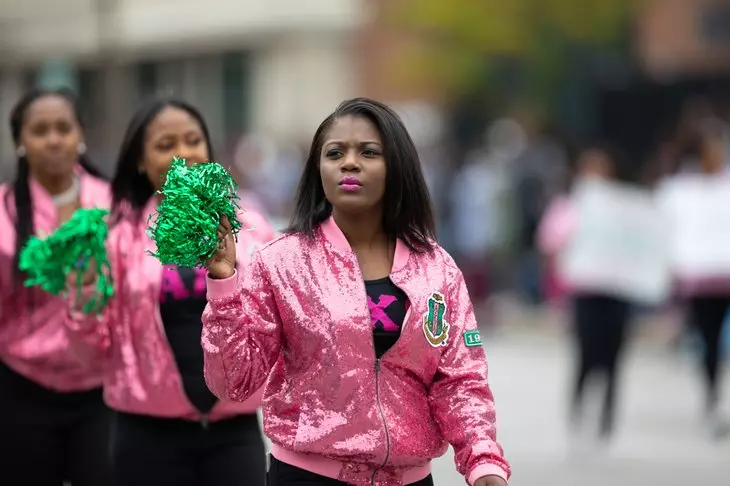 Women in Circle City Parade din Indianapolis