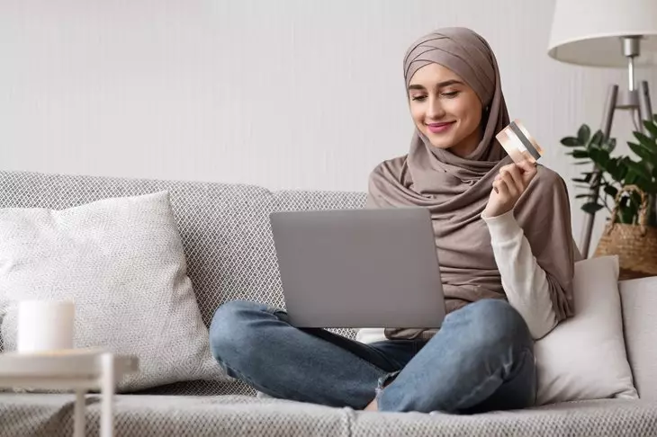 Pembeli entuk dhuwit ekstra kanthi online