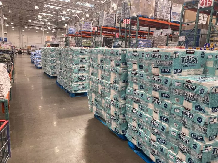 ผ้าขนหนูกระดาษลายเซ็น Kirkland ของ Costco