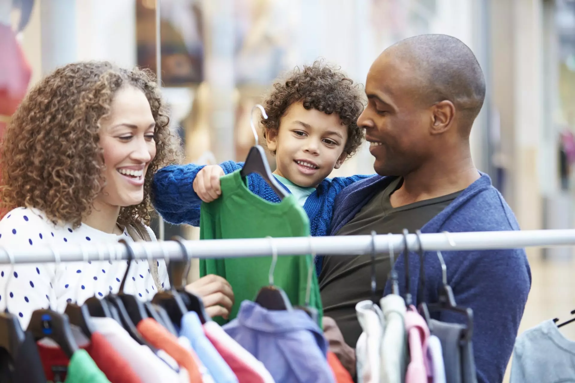 10 maneras de ahorrar dinero al comprar ropa