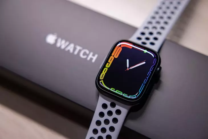 Apple Watch цуврал 7